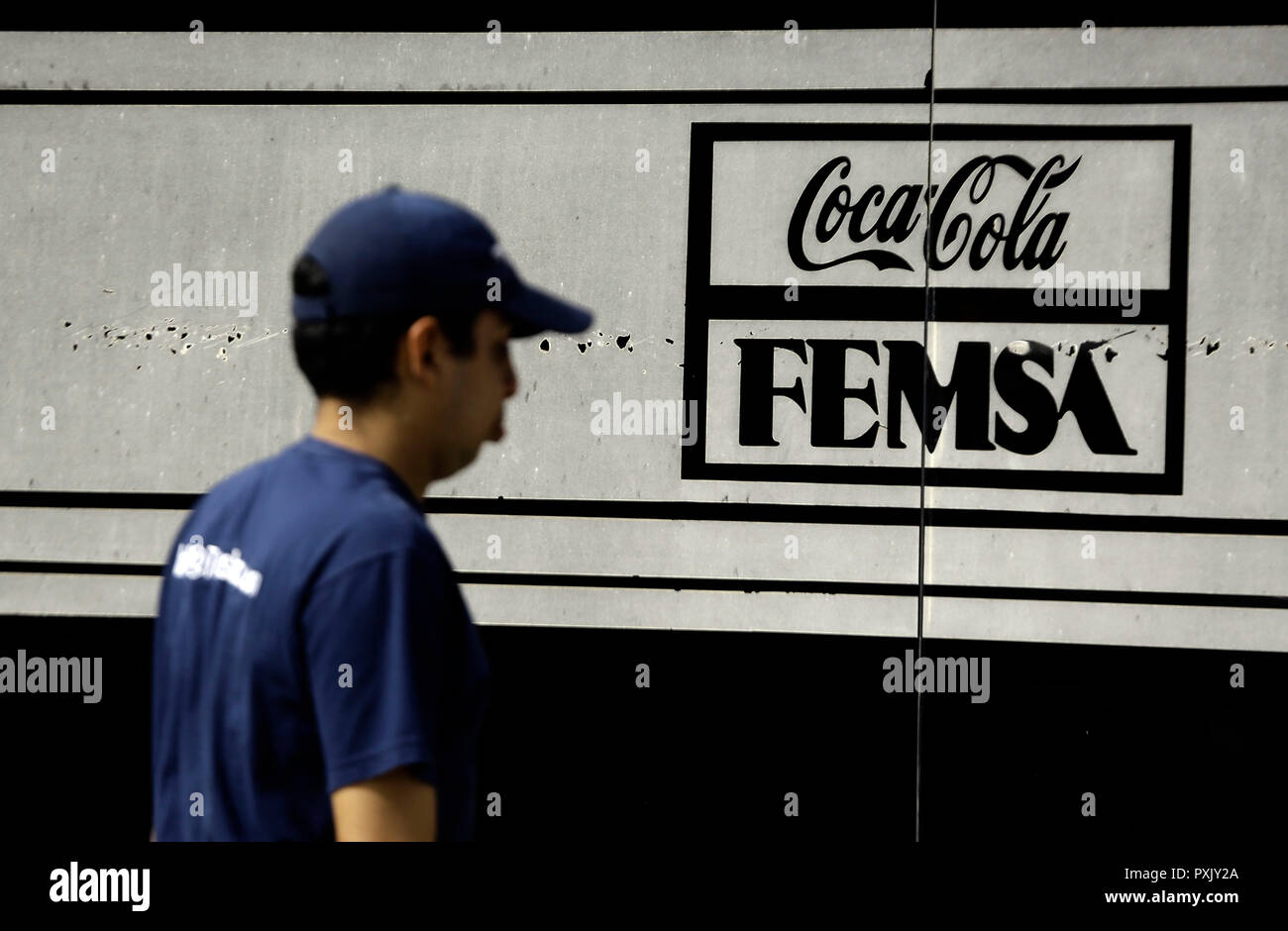 Coca cola femsa femsa venezuela hi-res stock photography and images - Alamy