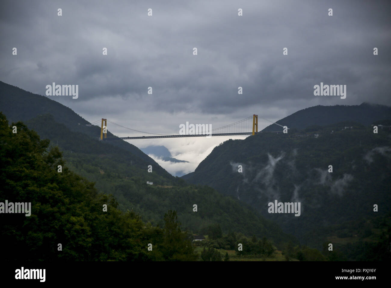 October 23, 2018 - Hubei, Hubei, China - Hubei,CHINA-The 650-meter-high ...