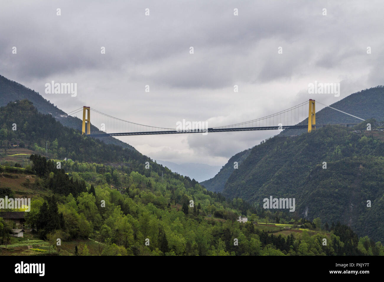 October 23, 2018 - Hubei, Hubei, China - Hubei,CHINA-The 650-meter-high ...