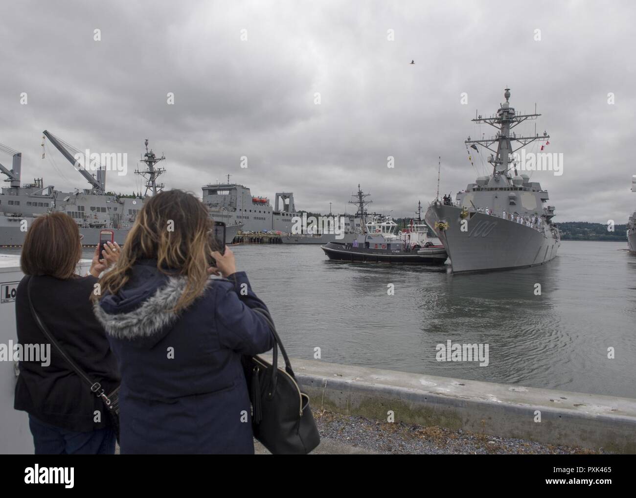 Destroyer squadron comdesron 1 hi-res stock photography and images - Alamy