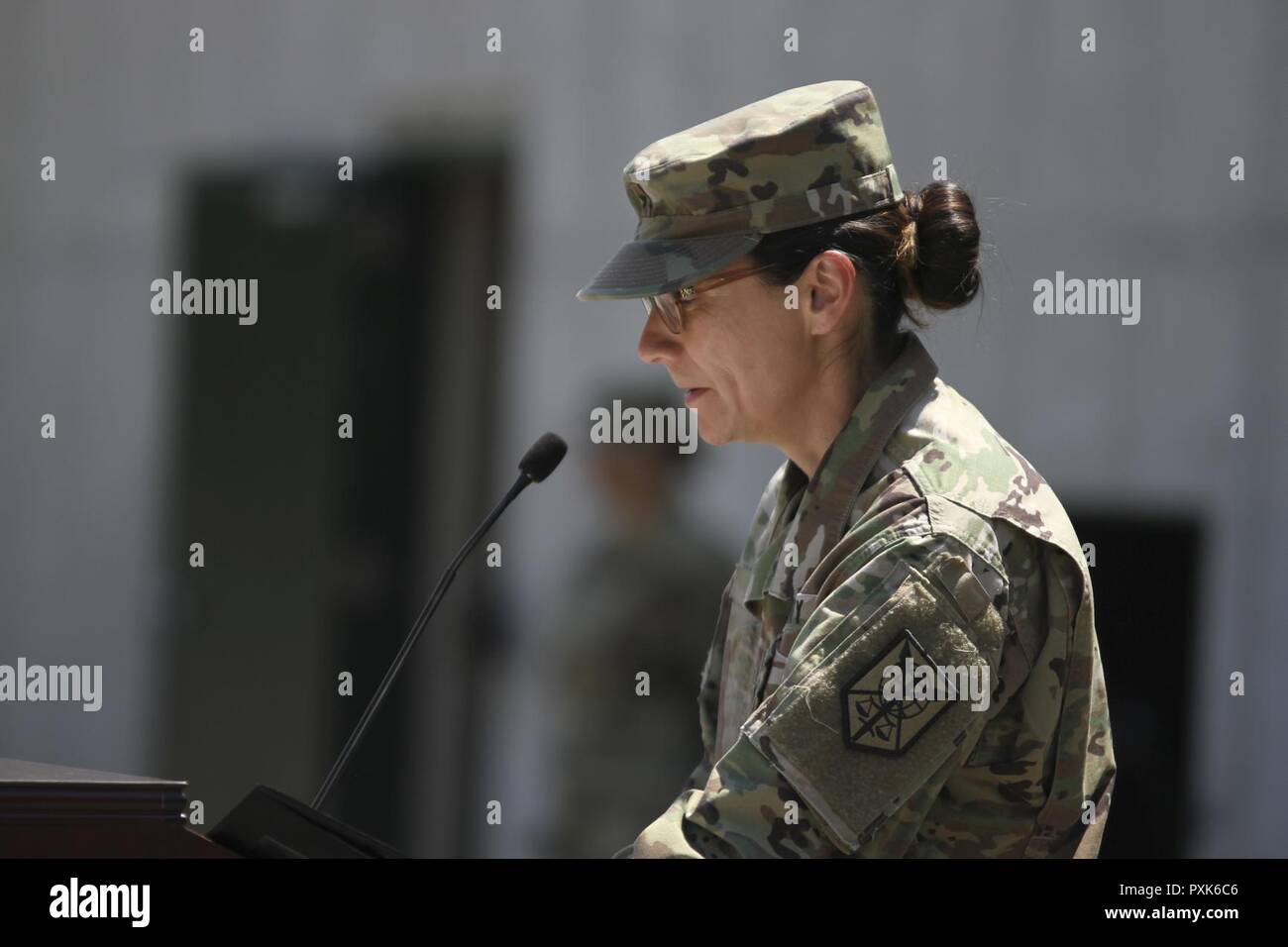 Commander of the 200th military police command hi-res stock photography ...