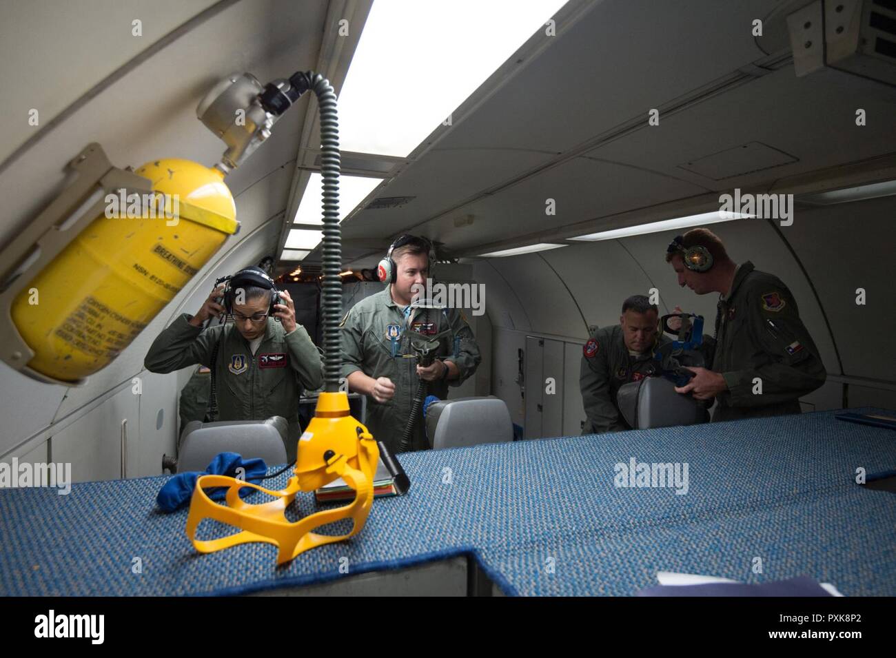 970th airborne air control squadron hi-res stock photography and images ...