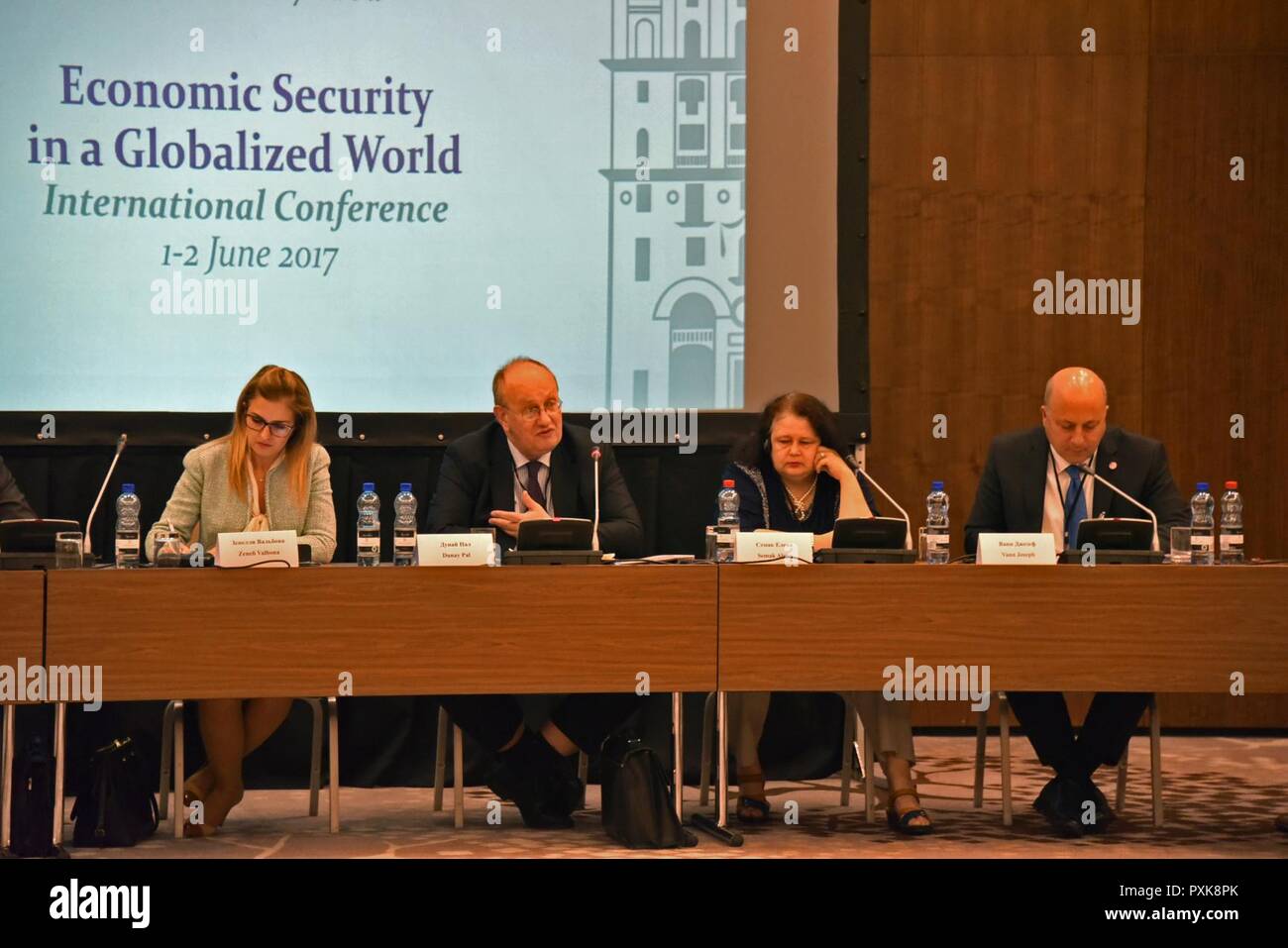 Dr pal dunay hi-res stock photography and images - Alamy