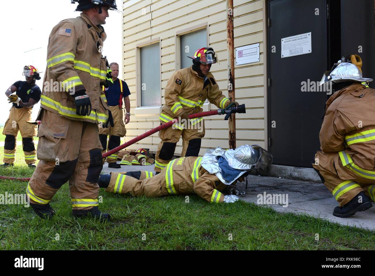 Firefighters from the 125th Fighter Wing team up to practice offensive ...