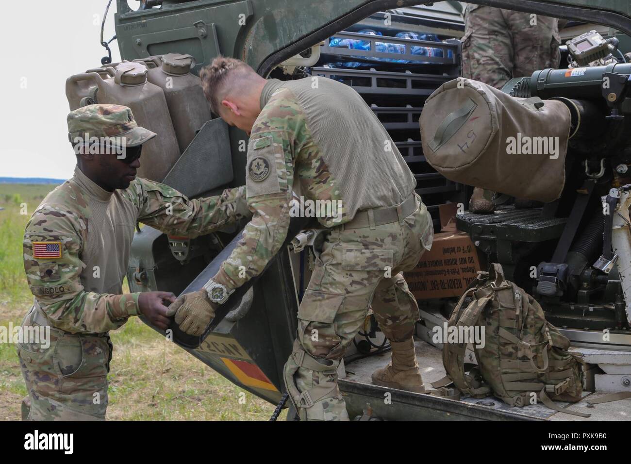 U.S. Army soldiers of the Headquarters and Headquarters Troop, 2nd ...