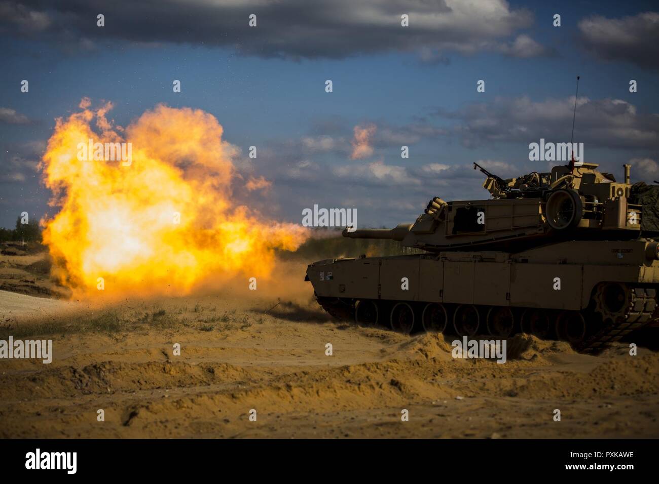 6 ton tanks hi-res stock photography and images - Alamy