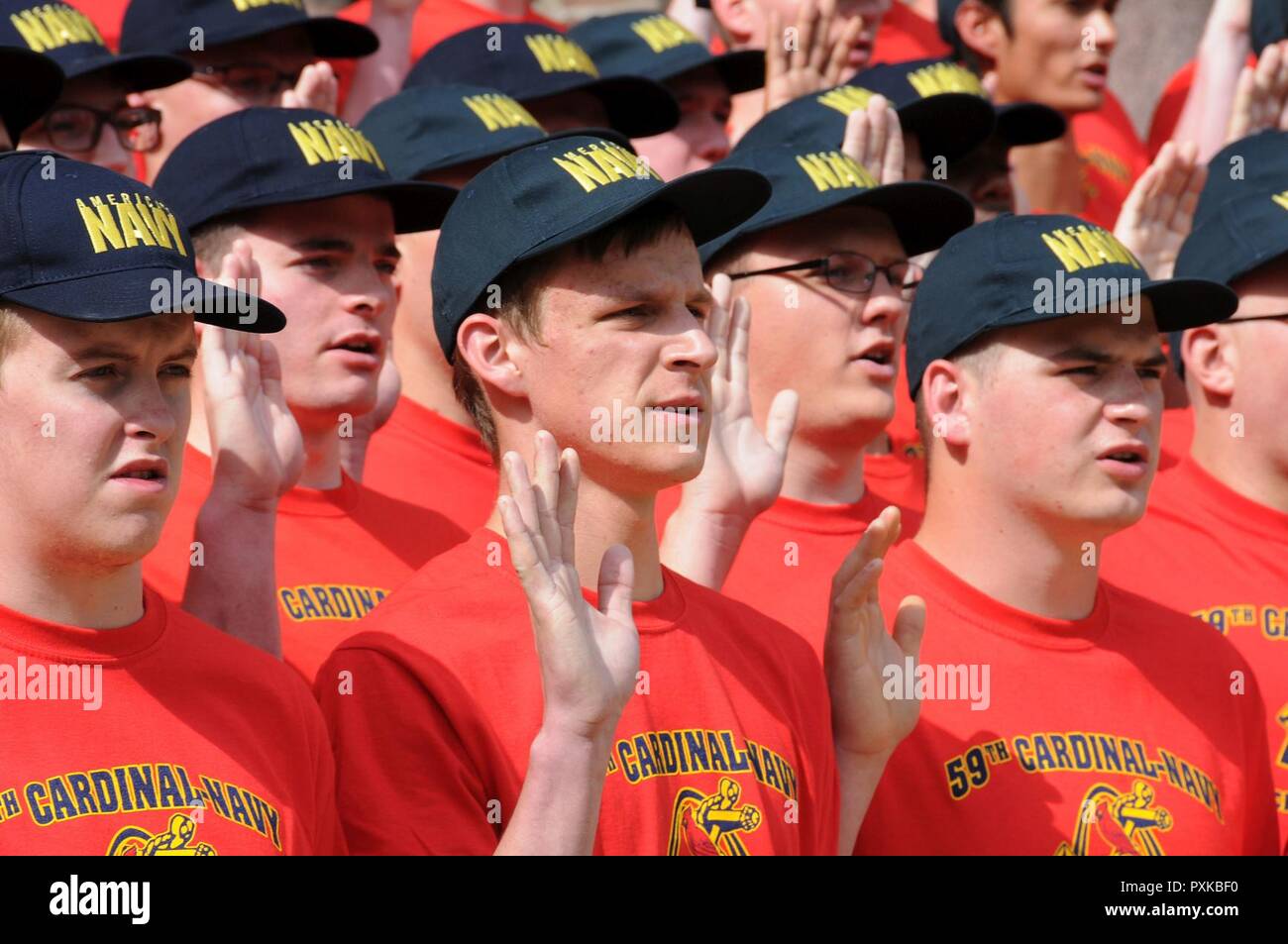 ST. LOUIS (June 1, 2017) Members of the 59th Cardinal Division take the ...