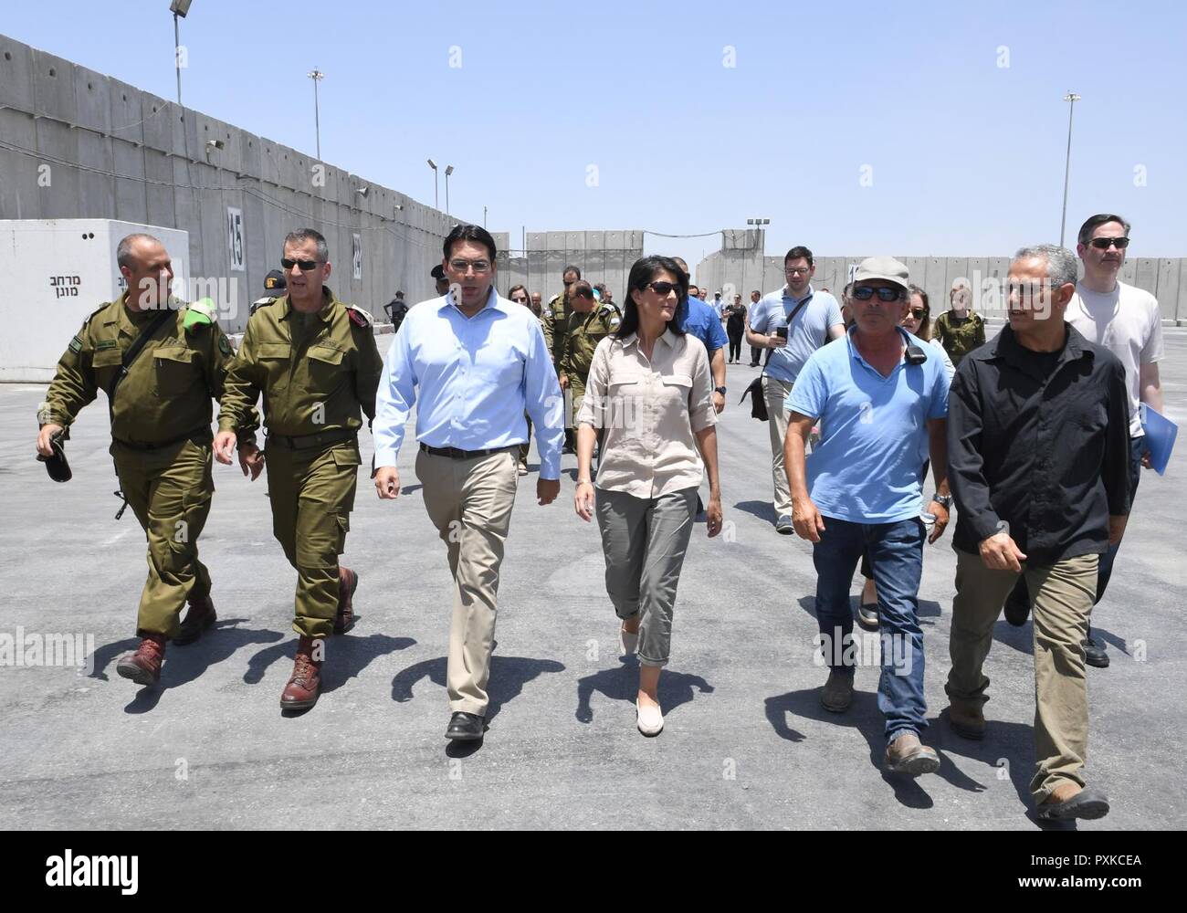 Israel defense forces gaza division hi-res stock photography and images ...
