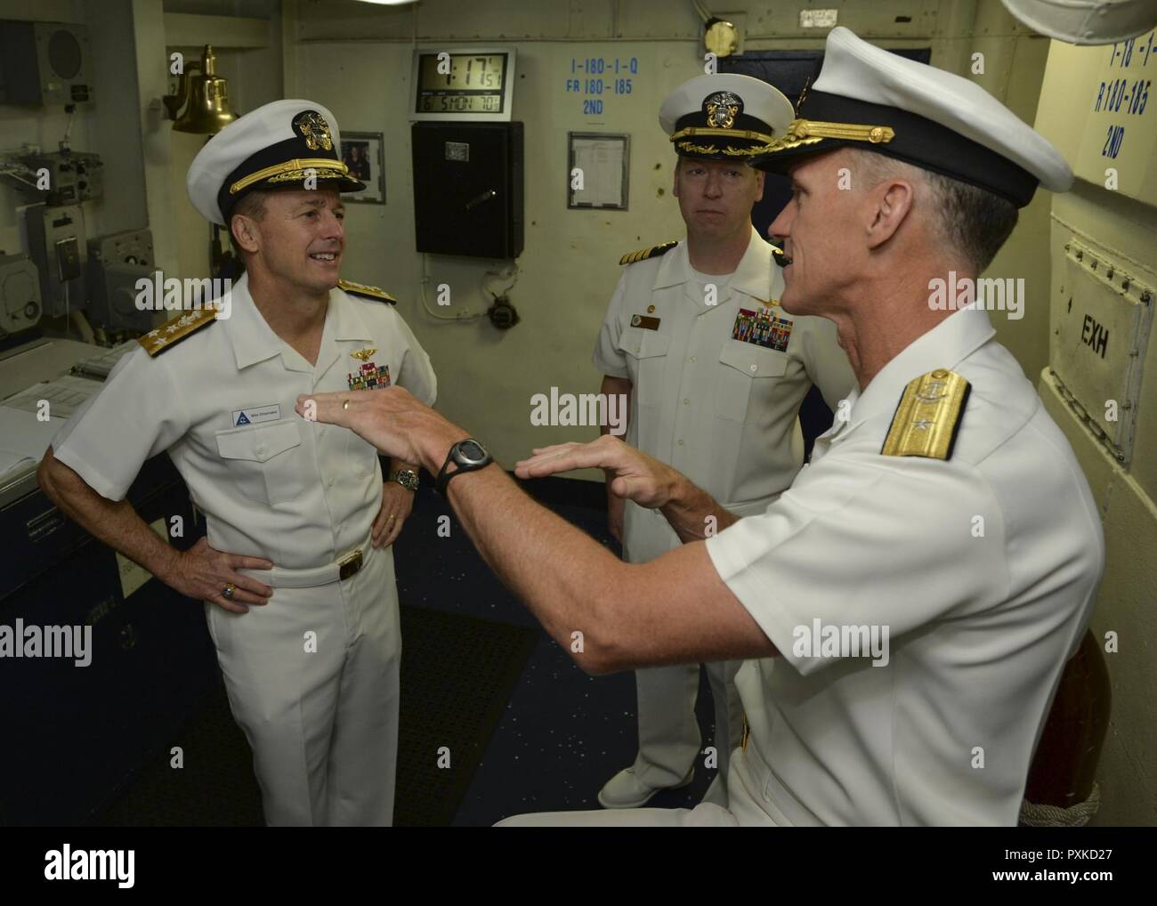 Rear adm mike shoemaker commander hi-res stock photography and images ...