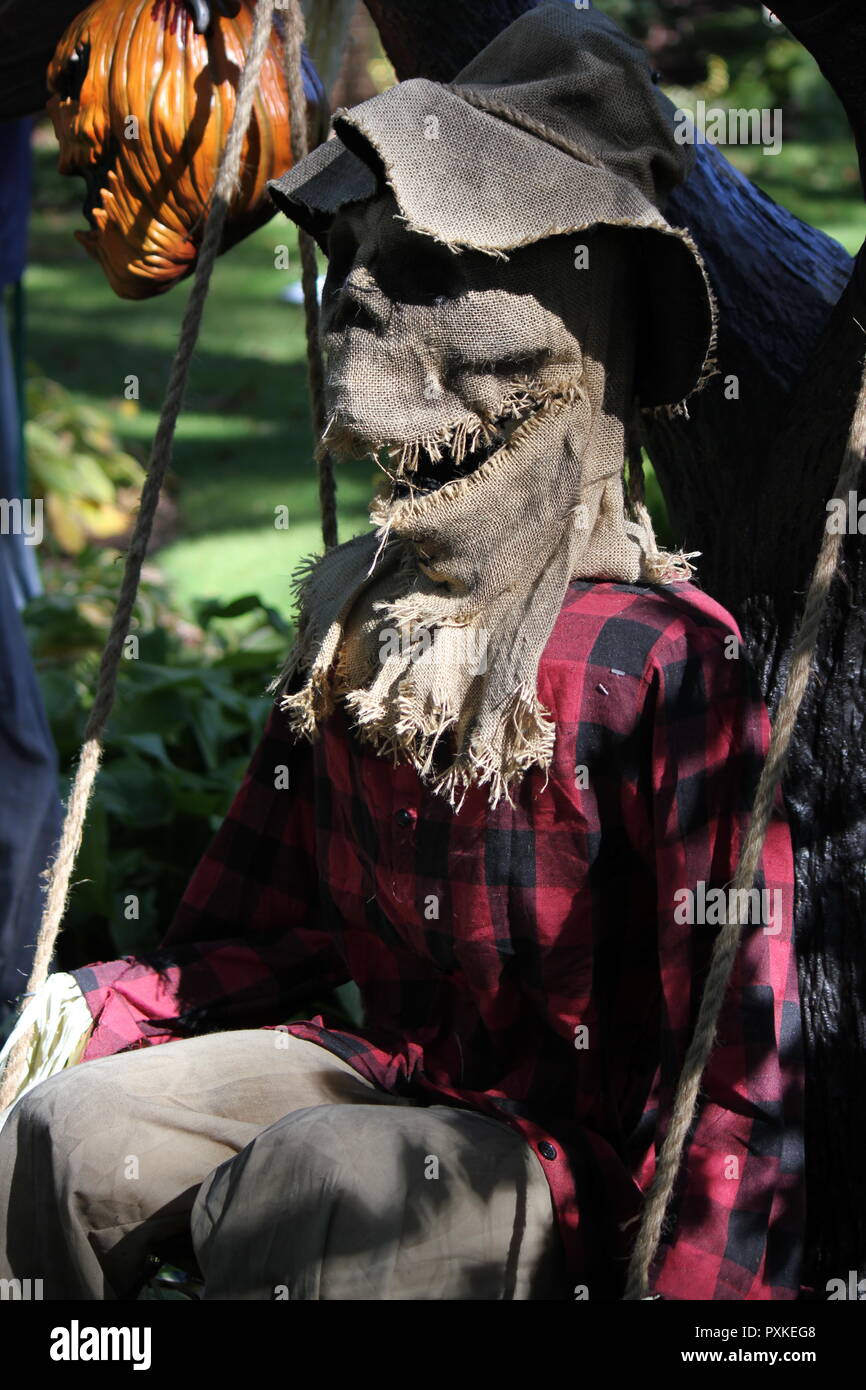 Scarecrow monster hi-res stock photography and images - Alamy