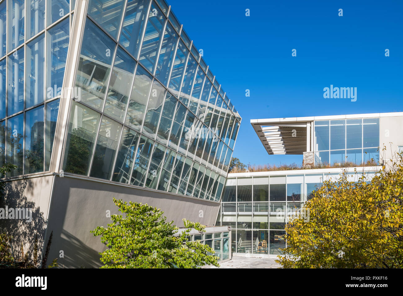 Exterior of Peggy Notebaert Nature Museum in Lincoln Park Stock Photo ...