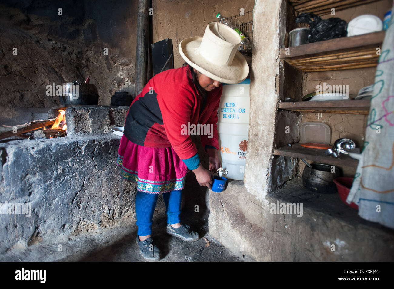 Andean family peru hi-res stock photography and images - Alamy