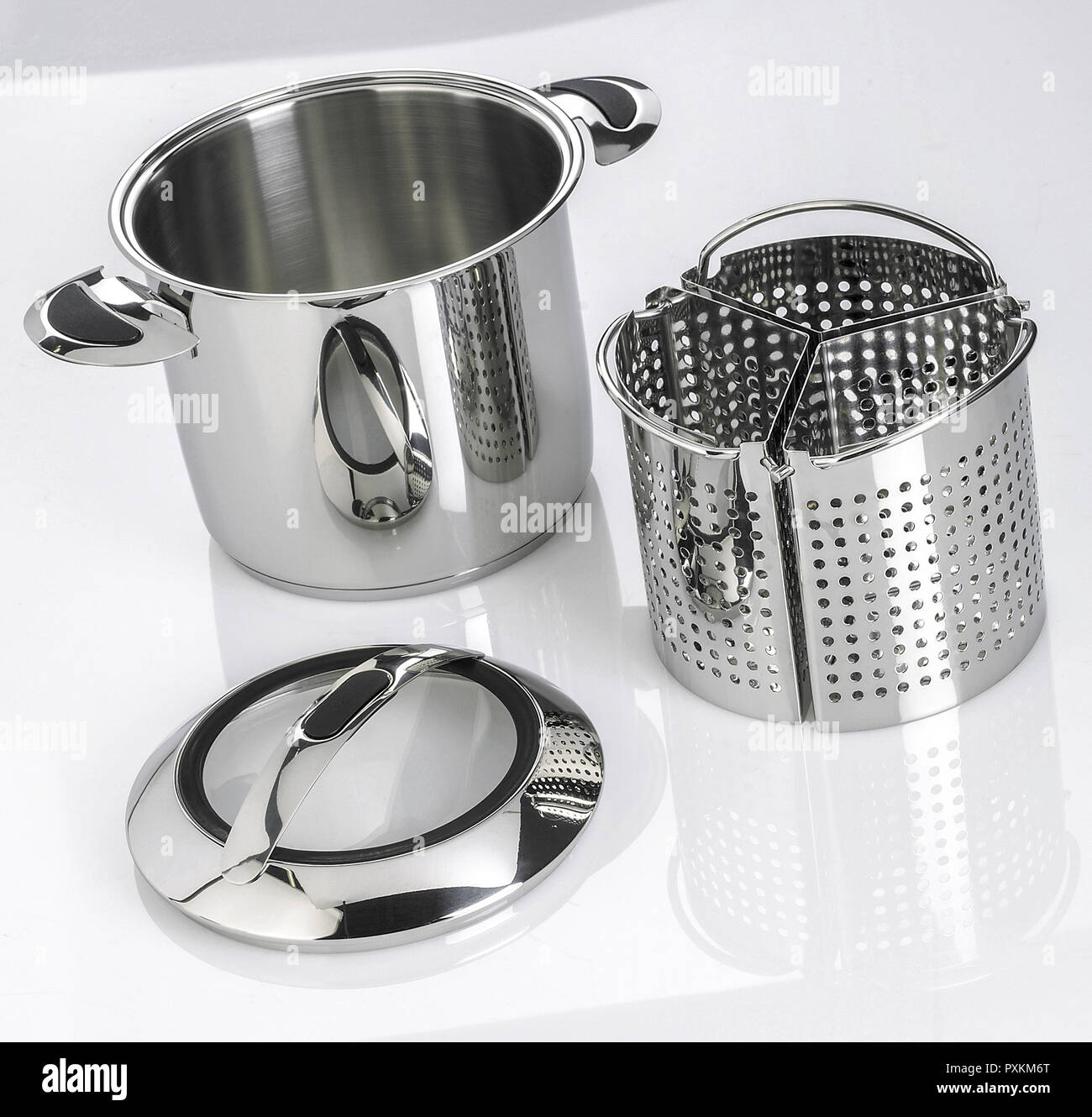 pot with pasta Stock Photo - Alamy