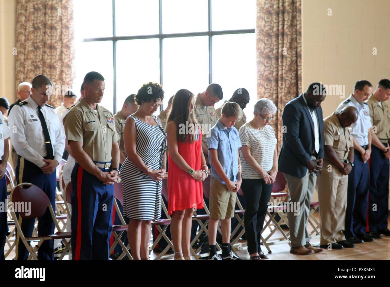 Major Jason G. Ellis, incoming commanding officer of Recruiting Station ...