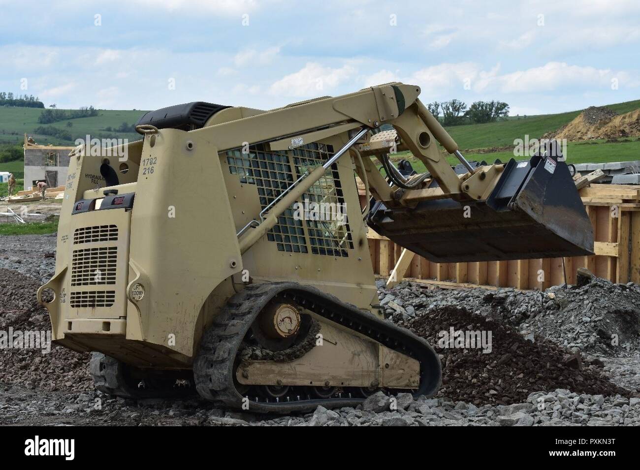 Soldiers from the 465th Company, 926th Engineer Battalion, 926th ...