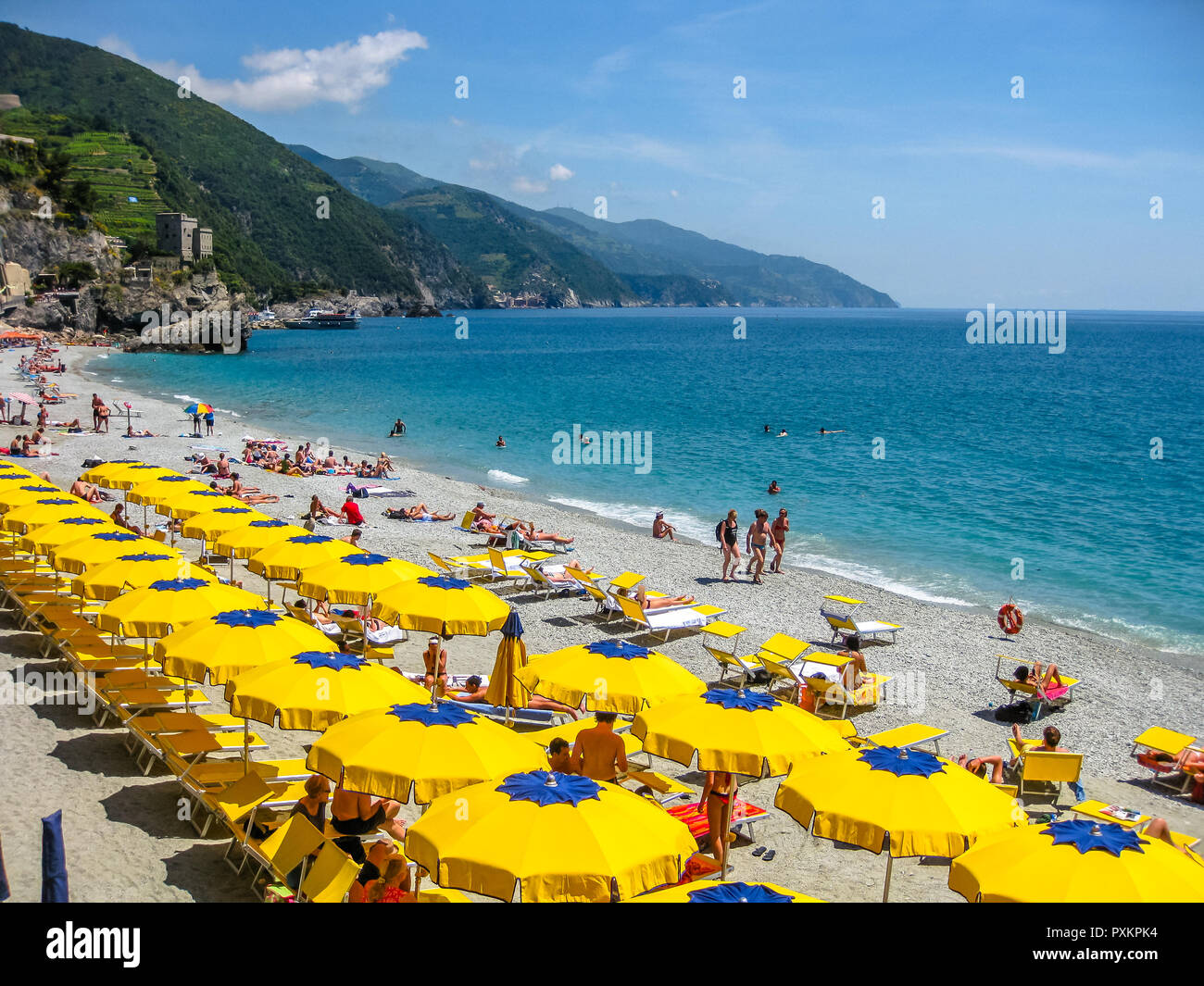 Monterosso cinque terre hi-res stock photography and images - Alamy