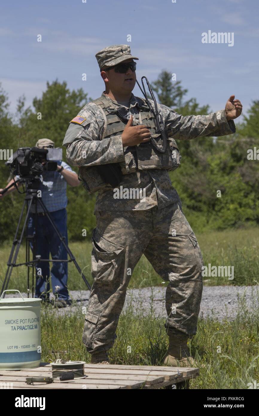 86th ibct mountain hi-res stock photography and images - Alamy