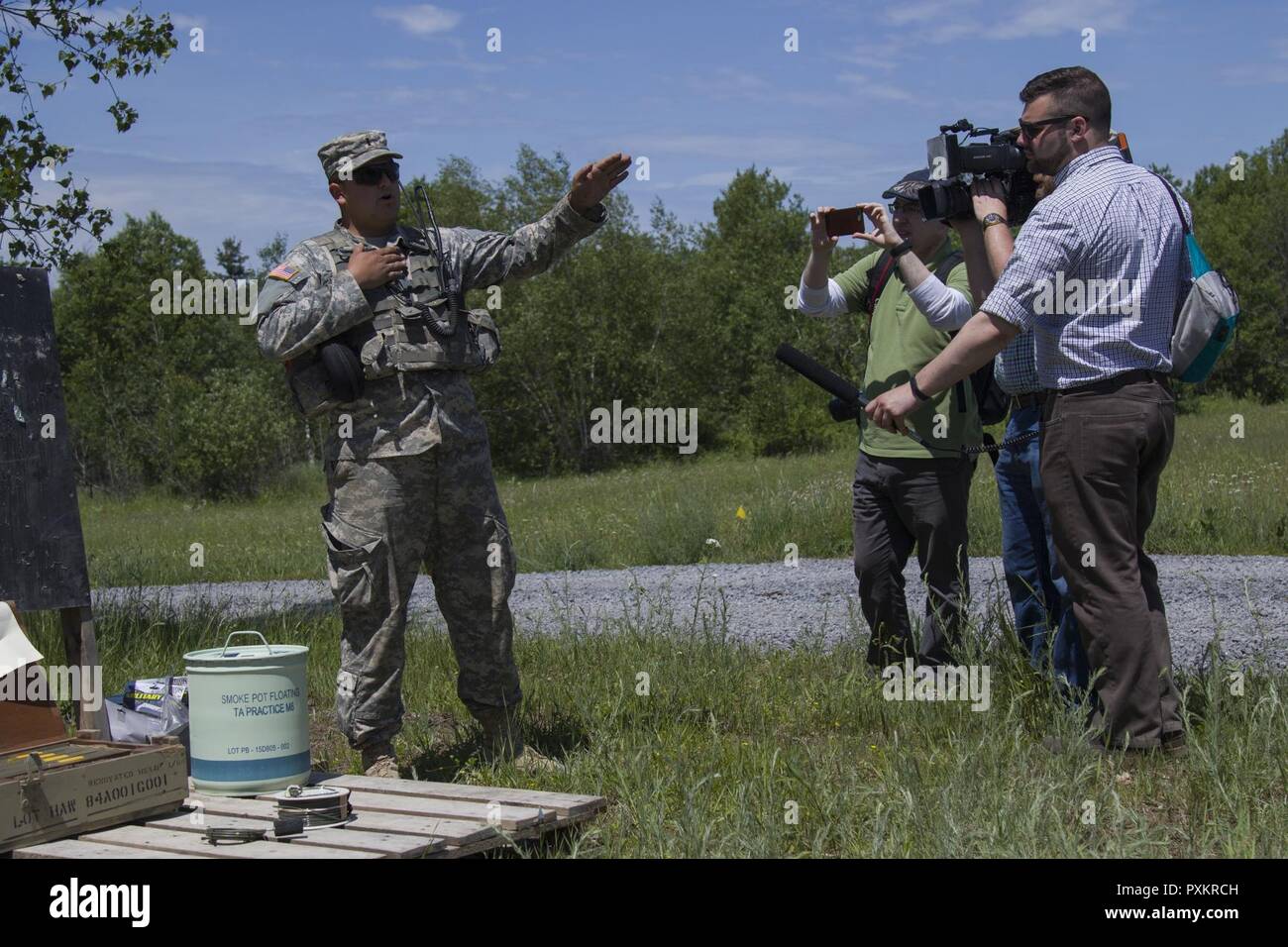 86th ibct mountain hi-res stock photography and images - Alamy