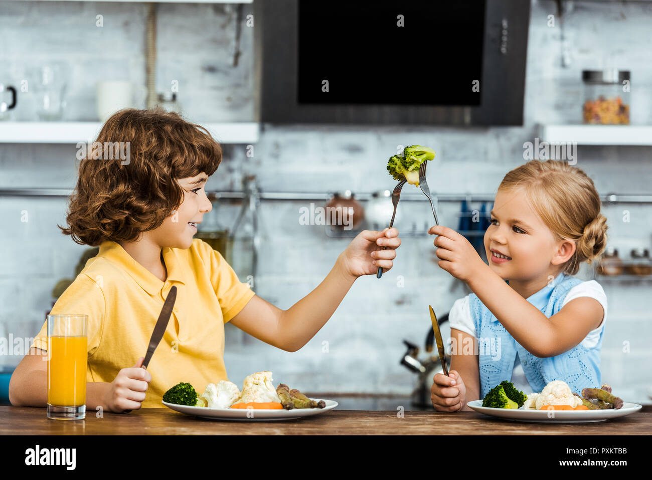 Children knives and forks hi-res stock photography and images - Alamy