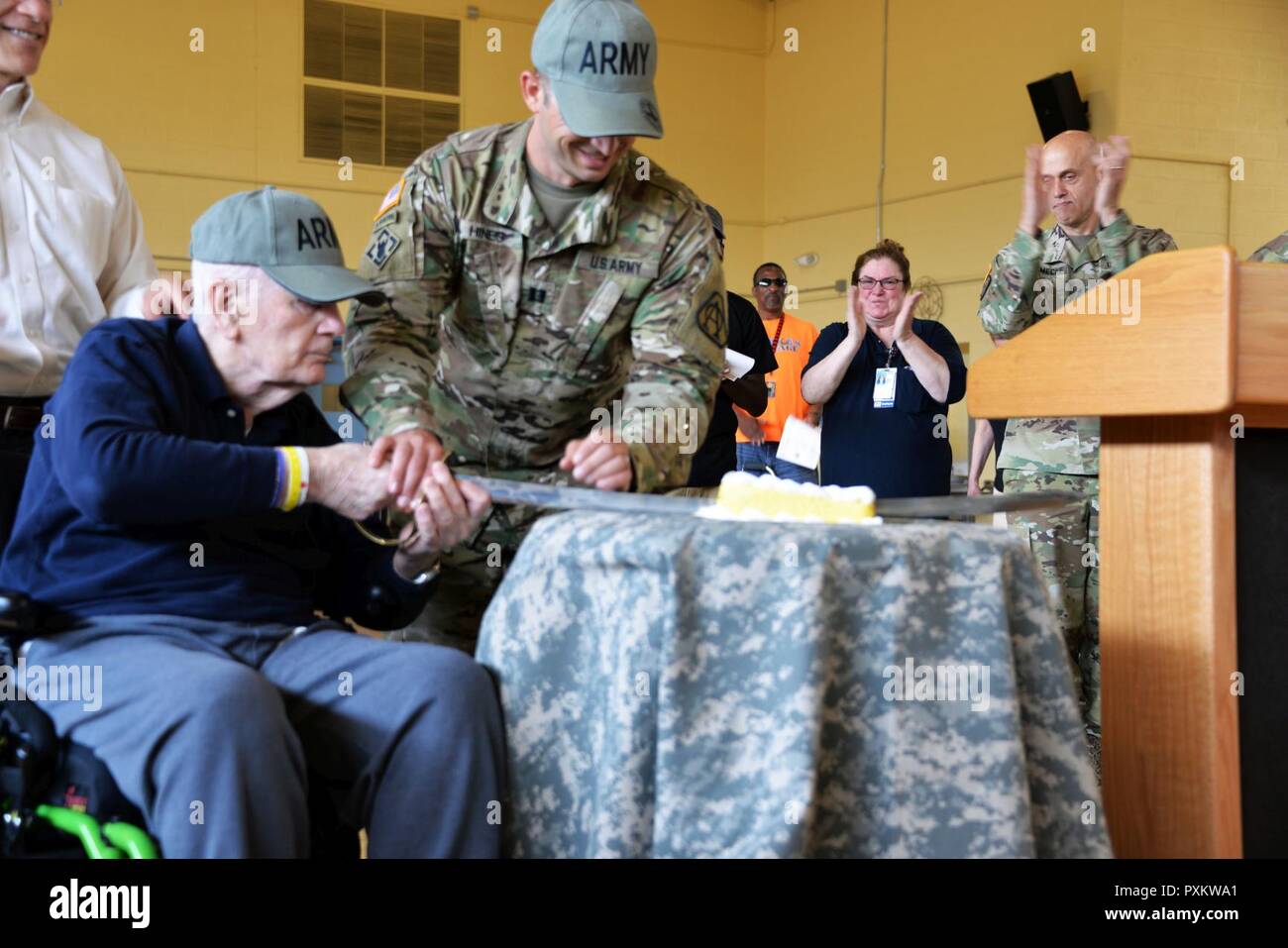 Members of Program Executive Office Intelligence, Electronic Warfare ...