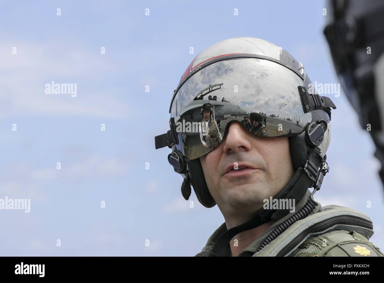 Naval flight officer hi-res stock photography and images - Alamy