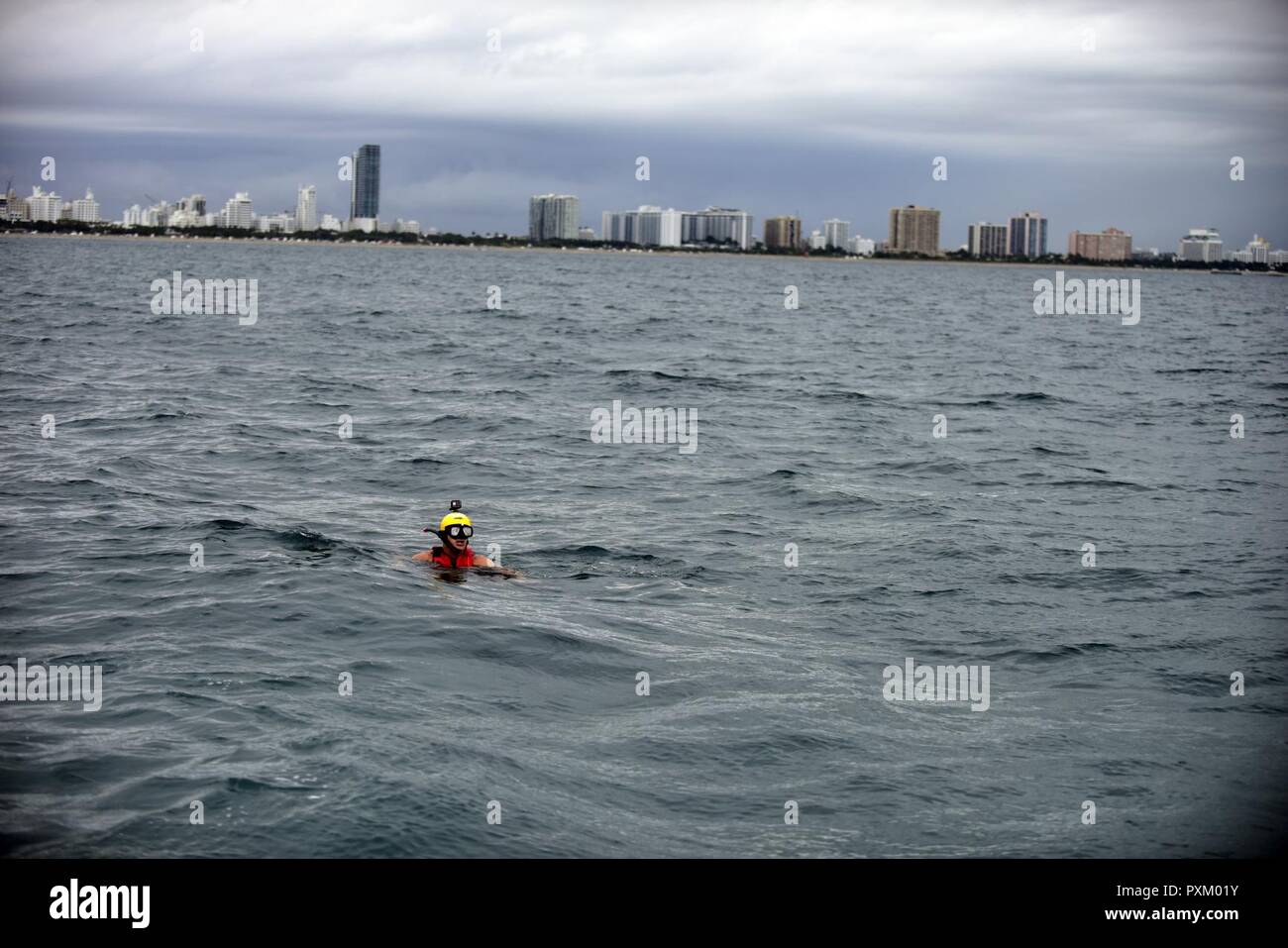 The weather channel cantore hi-res stock photography and images - Alamy