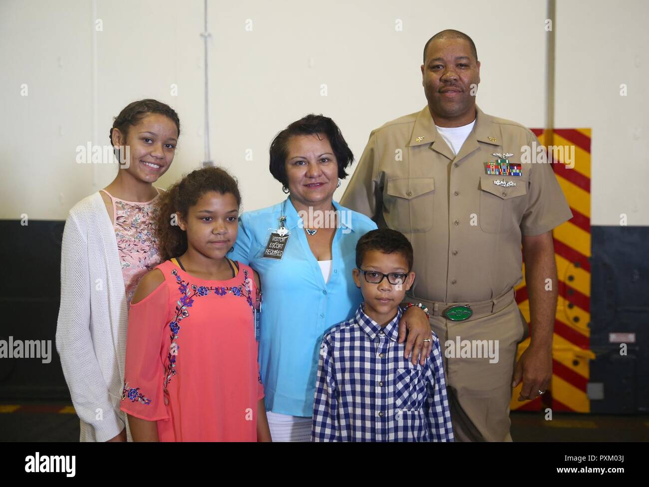 6 NORFOLK, Va. (June 9, 2017)- Senior Chief Aviation Boatswain’s Mate ...