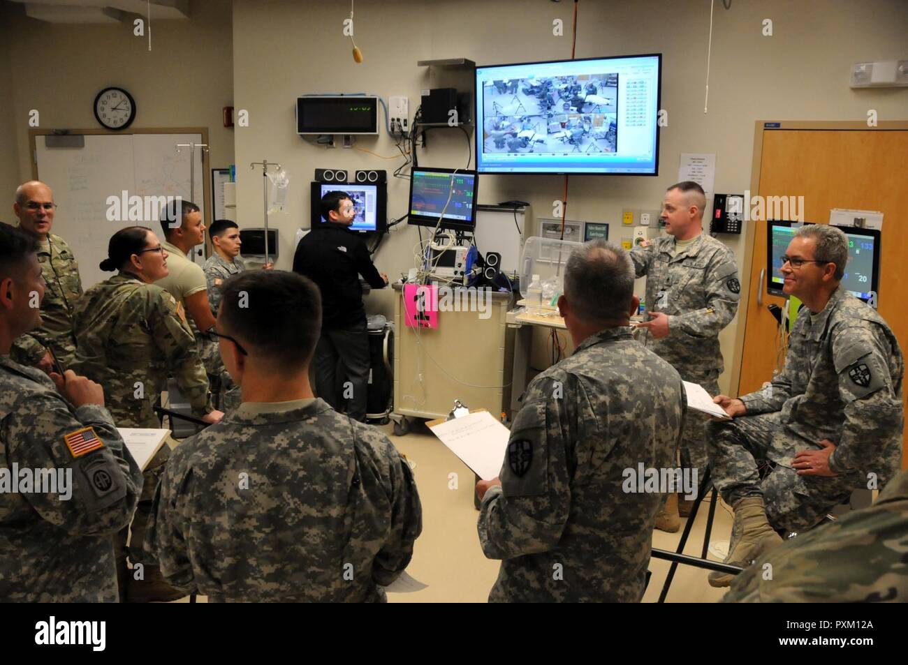 Soldiers assigned to the 807th Medical Command’s 228th Combat Support ...