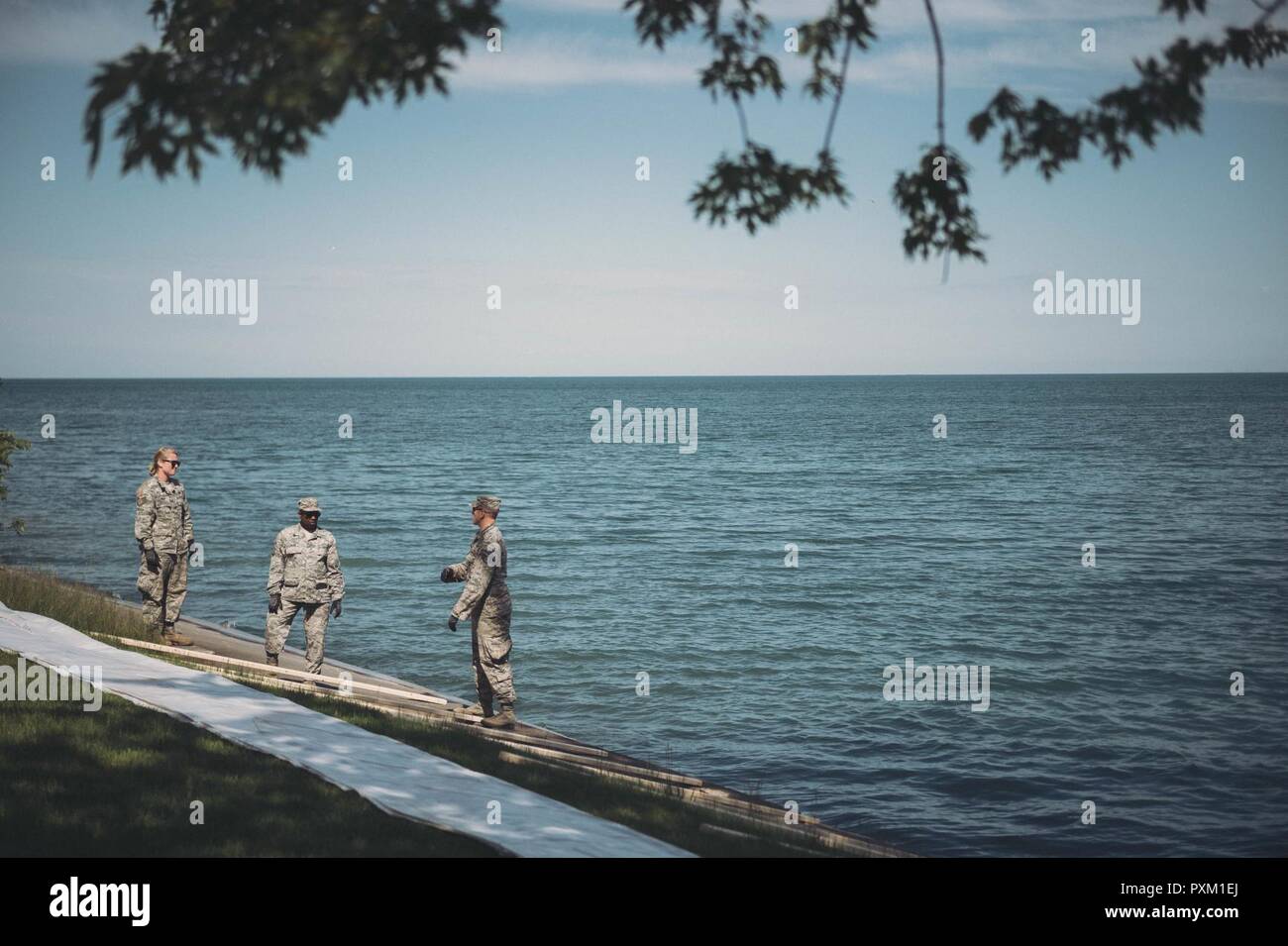 York flood defence barrier hi-res stock photography and images - Alamy