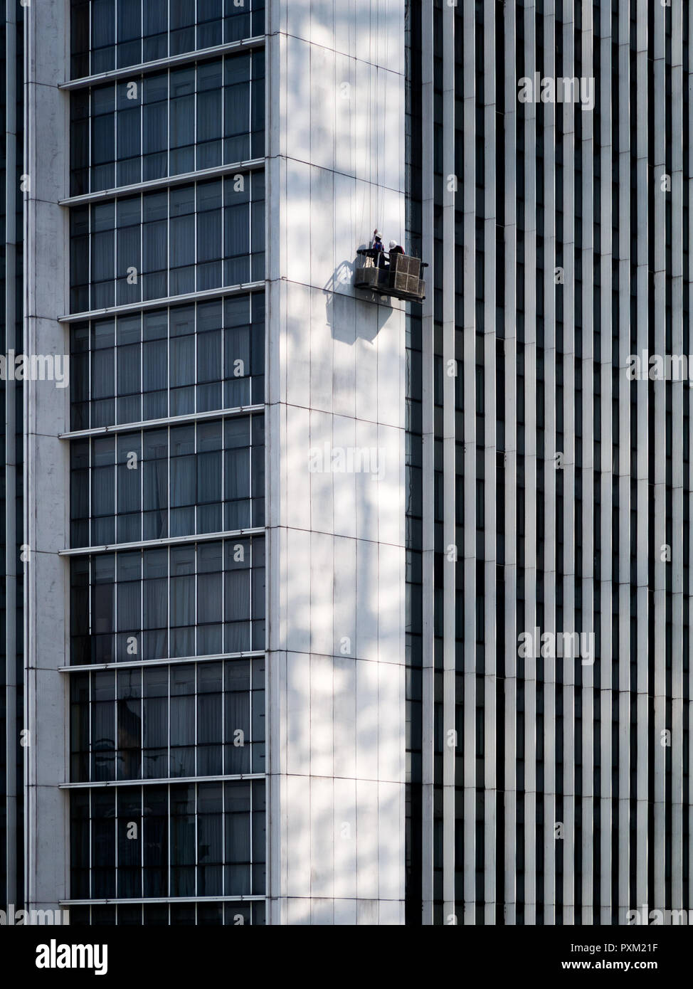 Wash skyscraper hi-res stock photography and images - Alamy