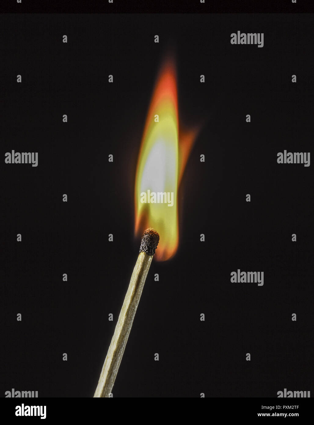 Brennendes hi-res stock photography and images - Alamy