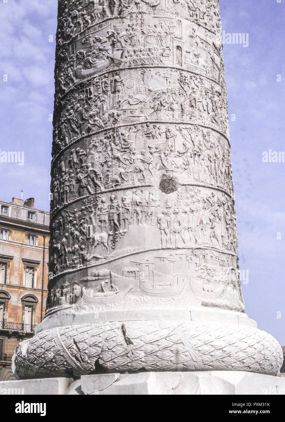 Trajan s column relief hi-res stock photography and images - Alamy