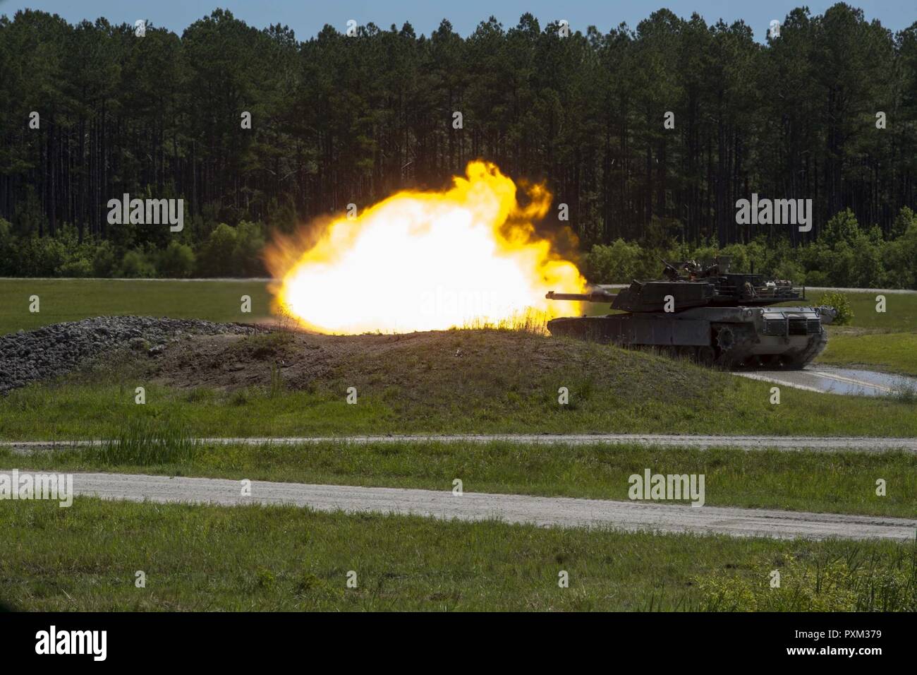 Tiger tank fire hi-res stock photography and images - Alamy