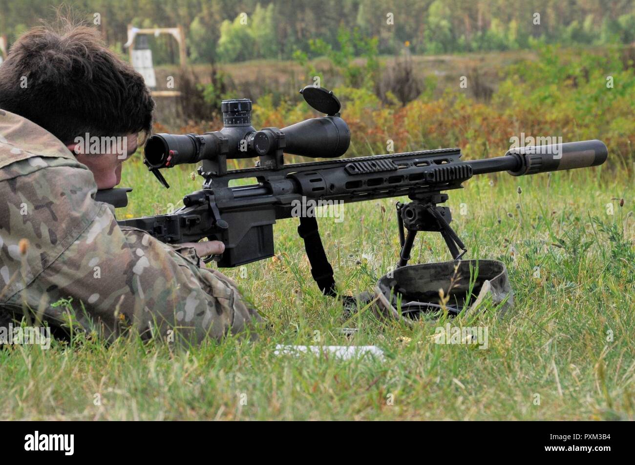 Battle Group Poland U.S. Soldiers fire the M2010 Enhanced Sniper Rifle ...
