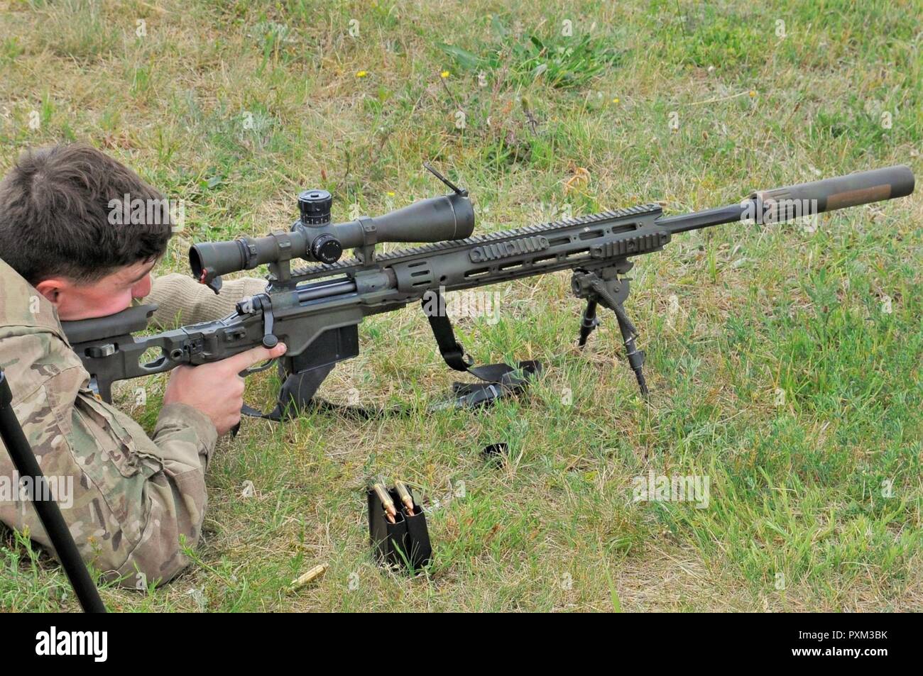 Battle Group Poland U.S. Soldiers fire the M2010 Enhanced Sniper Rifle ...