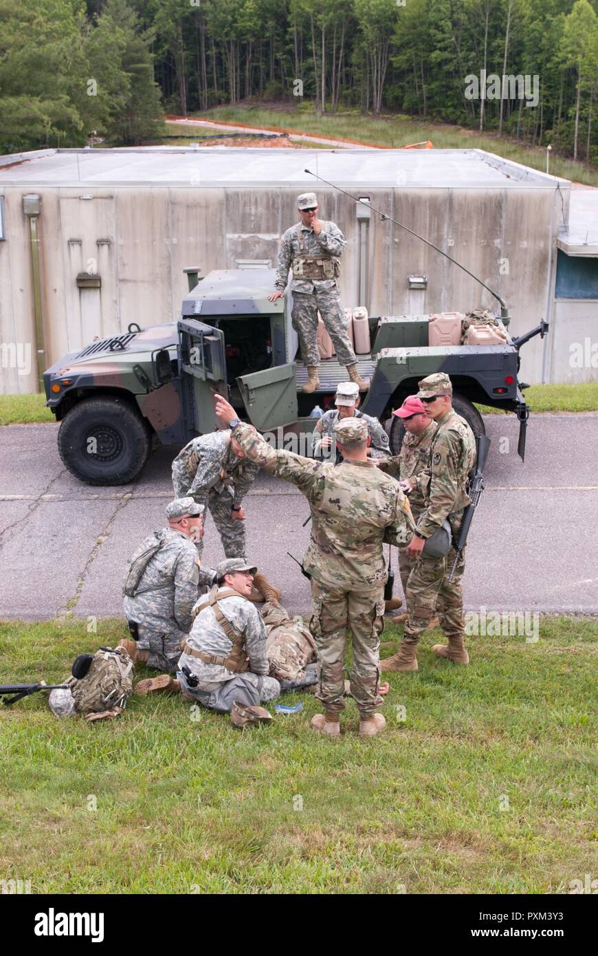 105th military police battalion hi-res stock photography and images - Alamy