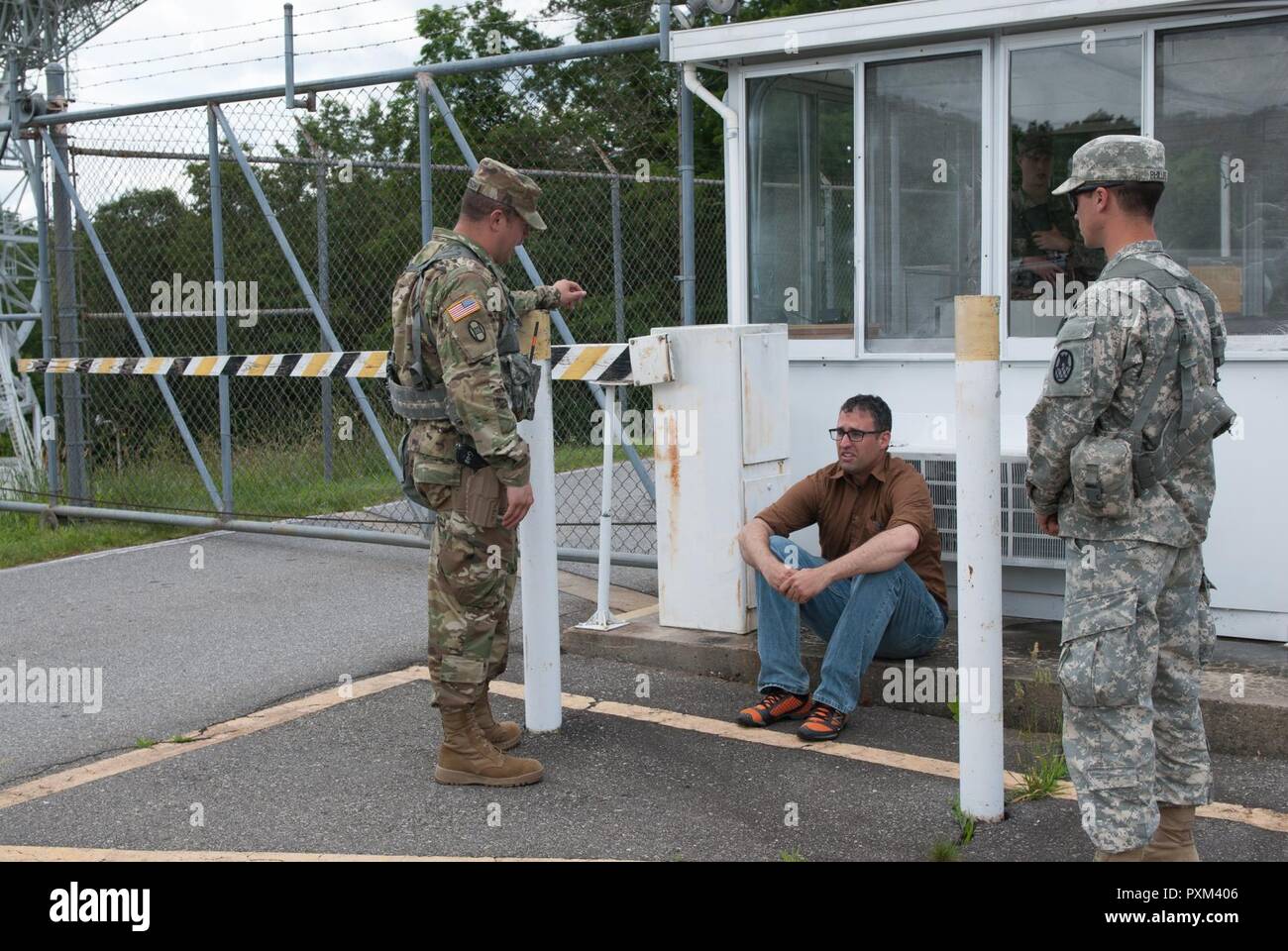 105th military police battalion hi-res stock photography and images - Alamy