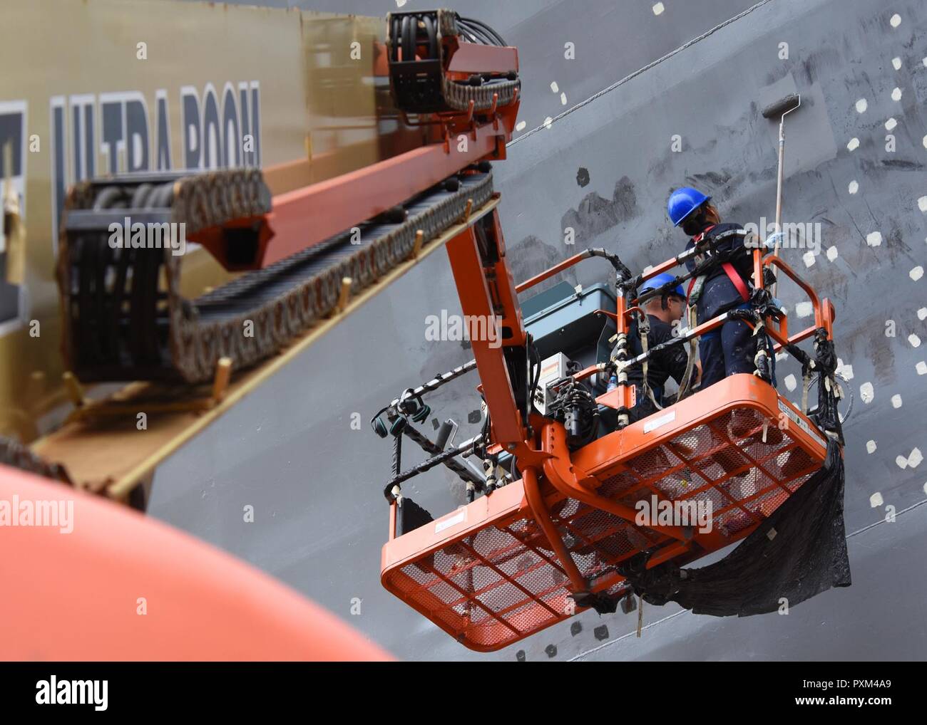 Harrier platform hi-res stock photography and images - Alamy