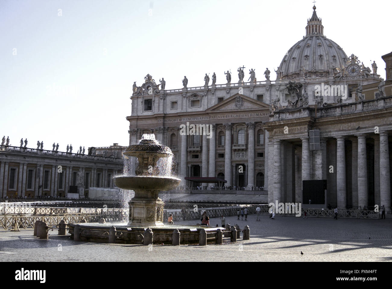 Rome, Piazza di San Pietro, St. Peters Square Stock Photo - Alamy