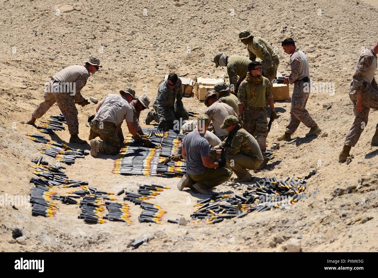 000 explosive devices hi-res stock photography and images - Alamy