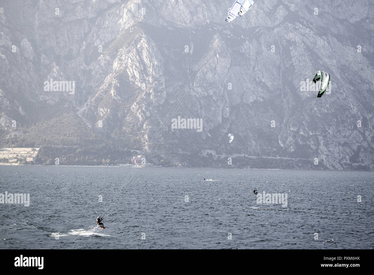 The kite 2003 hi-res stock photography and images - Alamy