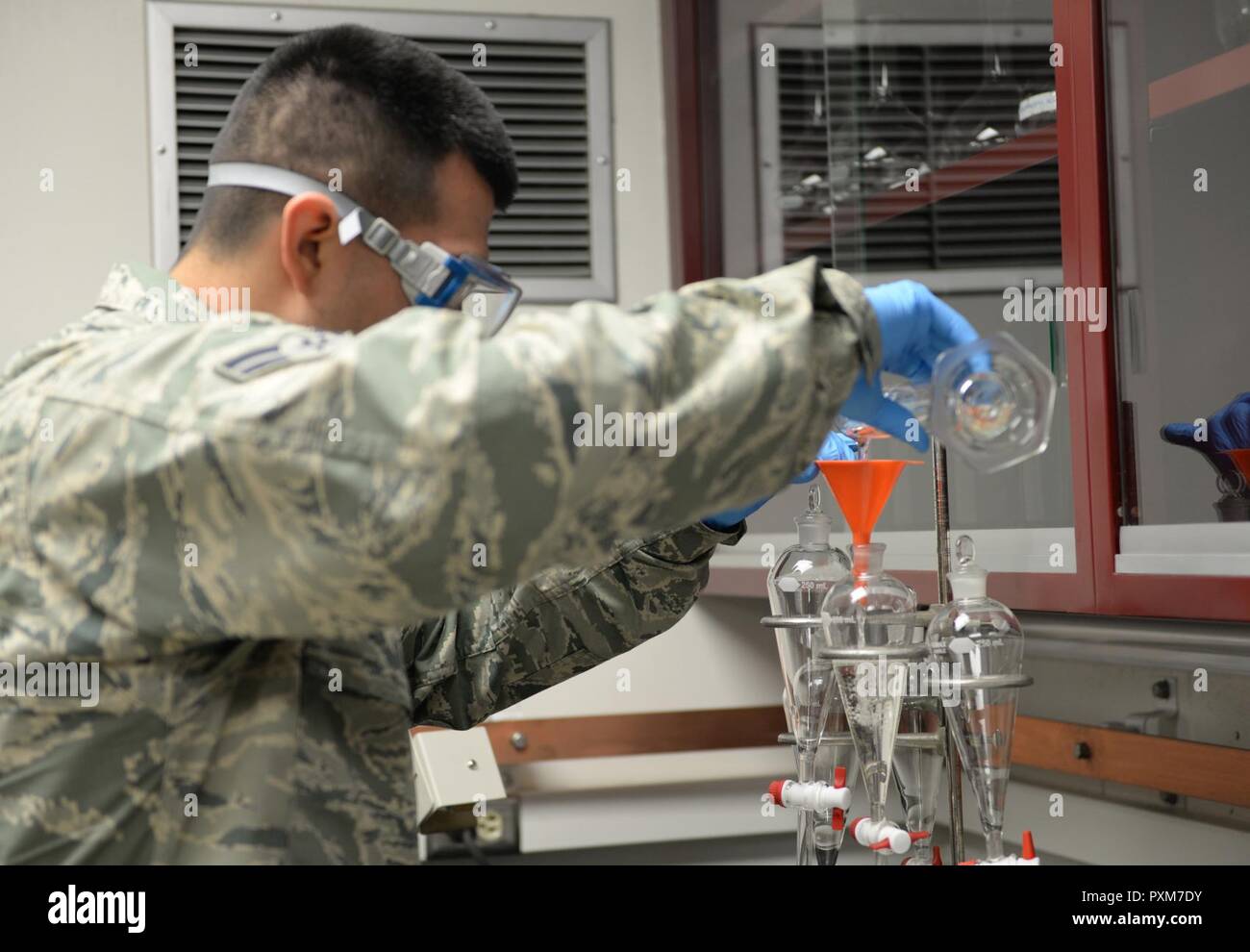 Icing tests hi-res stock photography and images - Alamy