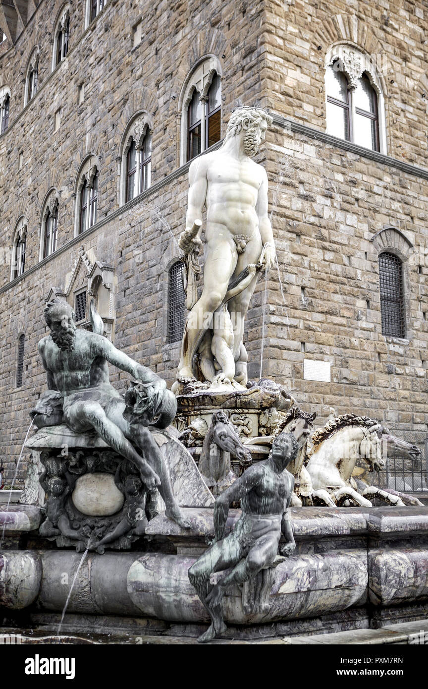 Italy, Florence, Neptun fountain Stock Photo - Alamy