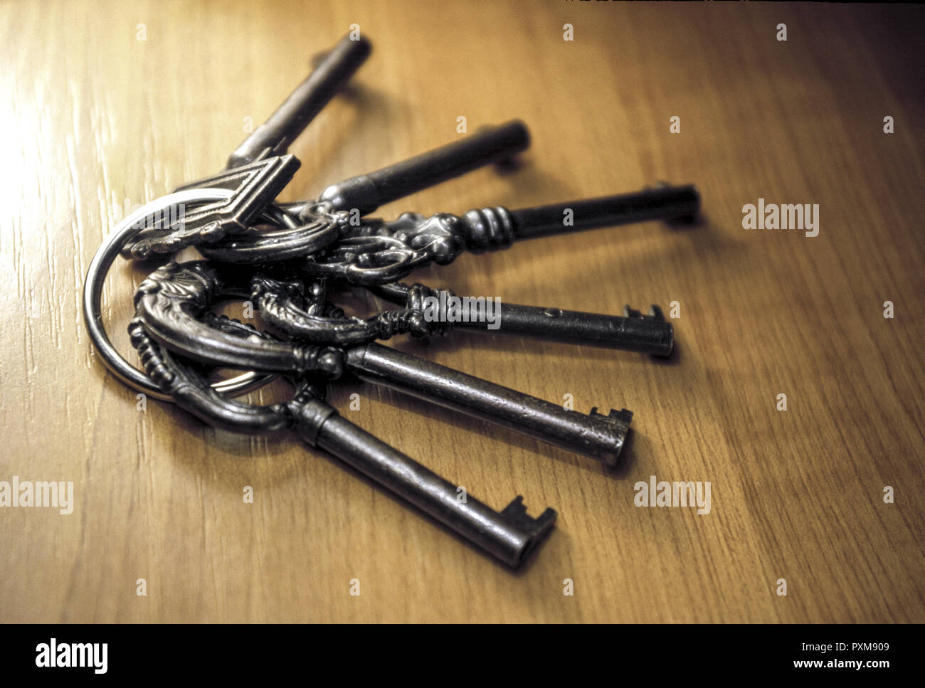 bunch of keys Stock Photo - Alamy