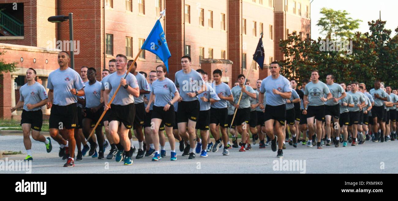 1st Brigade Combat Team, 82nd Airborne Division conducts a farewell run ...