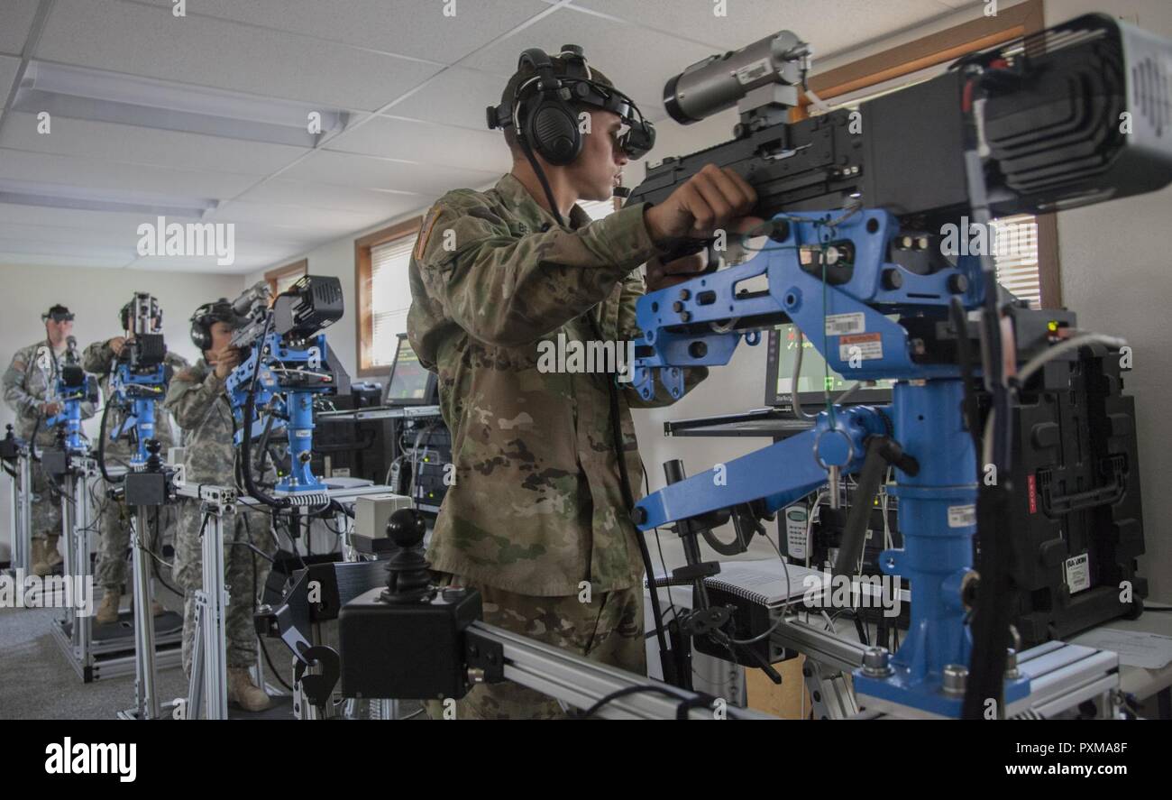 U.S. Army Soldiers with the 1485th Transportation Company, Ohio Army ...