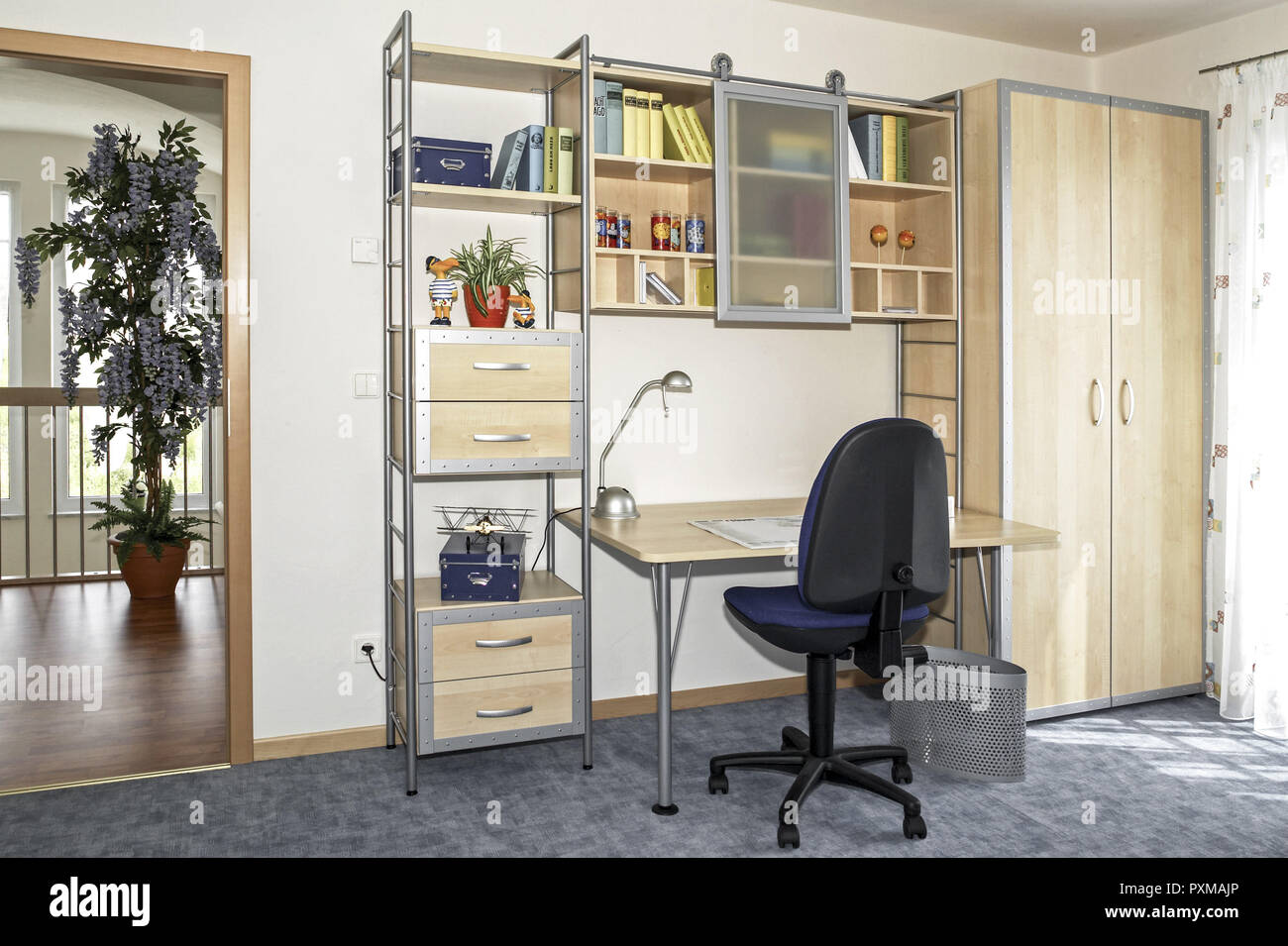 Workroom setup hi-res stock photography and images - Alamy