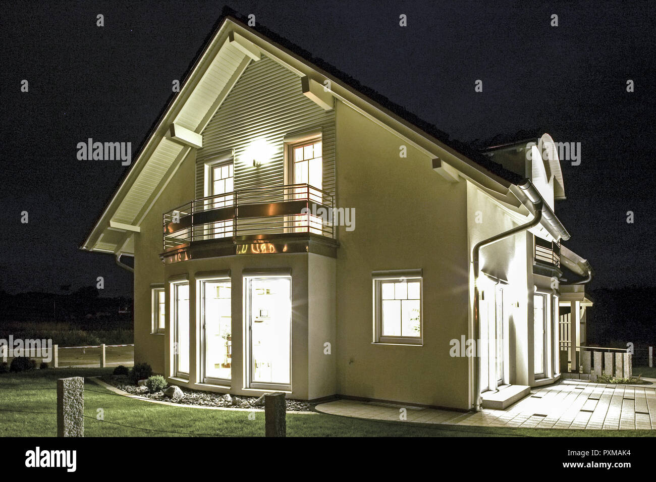 Illuminated tenement houses hi-res stock photography and images - Alamy