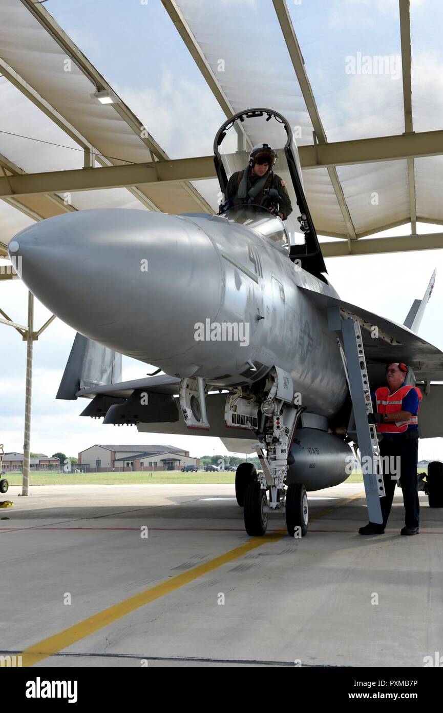 Lt. Caleb Zeid, an F/A-18E Super Hornet pilot with the VFA-151 ...