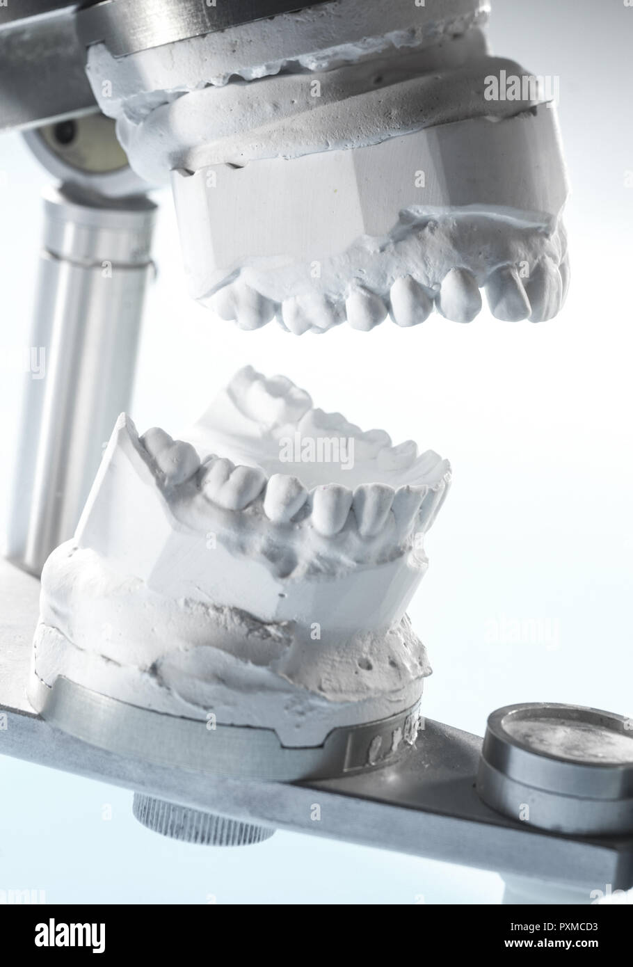 Manufacture denture hi-res stock photography and images - Alamy